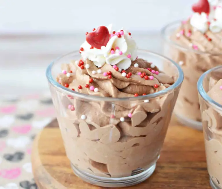 15 Mini Desserts Cups That Will Impress at Your Next Party - Tasteful Zone